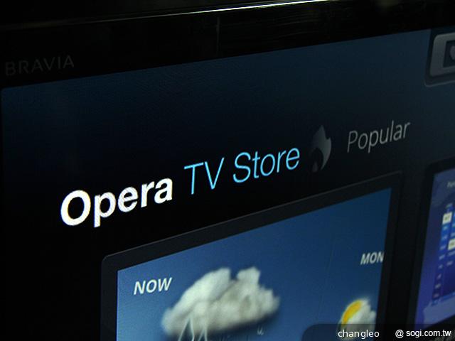 Opera TV Store多工側邊應用 內容互動新體驗- SOGI 手機王
