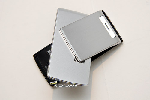 日本人氣 NO.1 行動電視手機 Sharp 920SH- SOGI 手機王