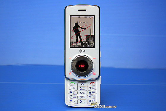 旋轉燈光新體驗! LG KM710 嗑音樂、跑趴必備良品!- SOGI 手機王