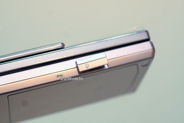 【多媒體解開】520萬畫素AQUOS手機 Sharp 923SH- SOGI 手機王