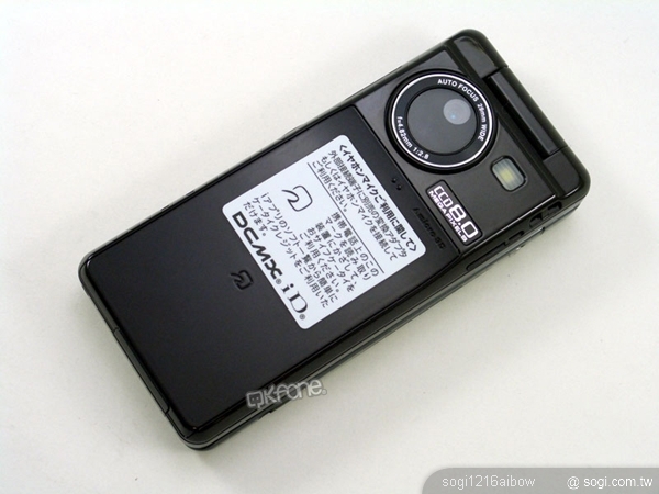 寫真追加: docomo Sharp SH-03A黑色? [開箱寫真]- SOGI 手機王