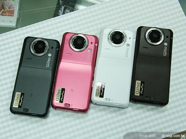 3 吋「外」螢幕 Sharp 934SH 好看不掀蓋- SOGI 手機王