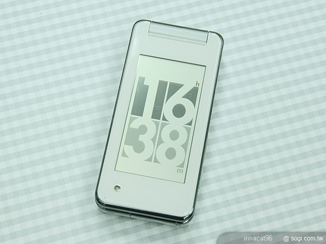 3 吋「外」螢幕 Sharp 934SH 好看不掀蓋- SOGI 手機王