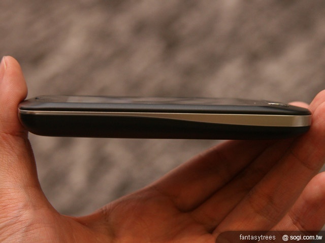 LG Optimus One P500登台 單機10,900元- SOGI 手機王
